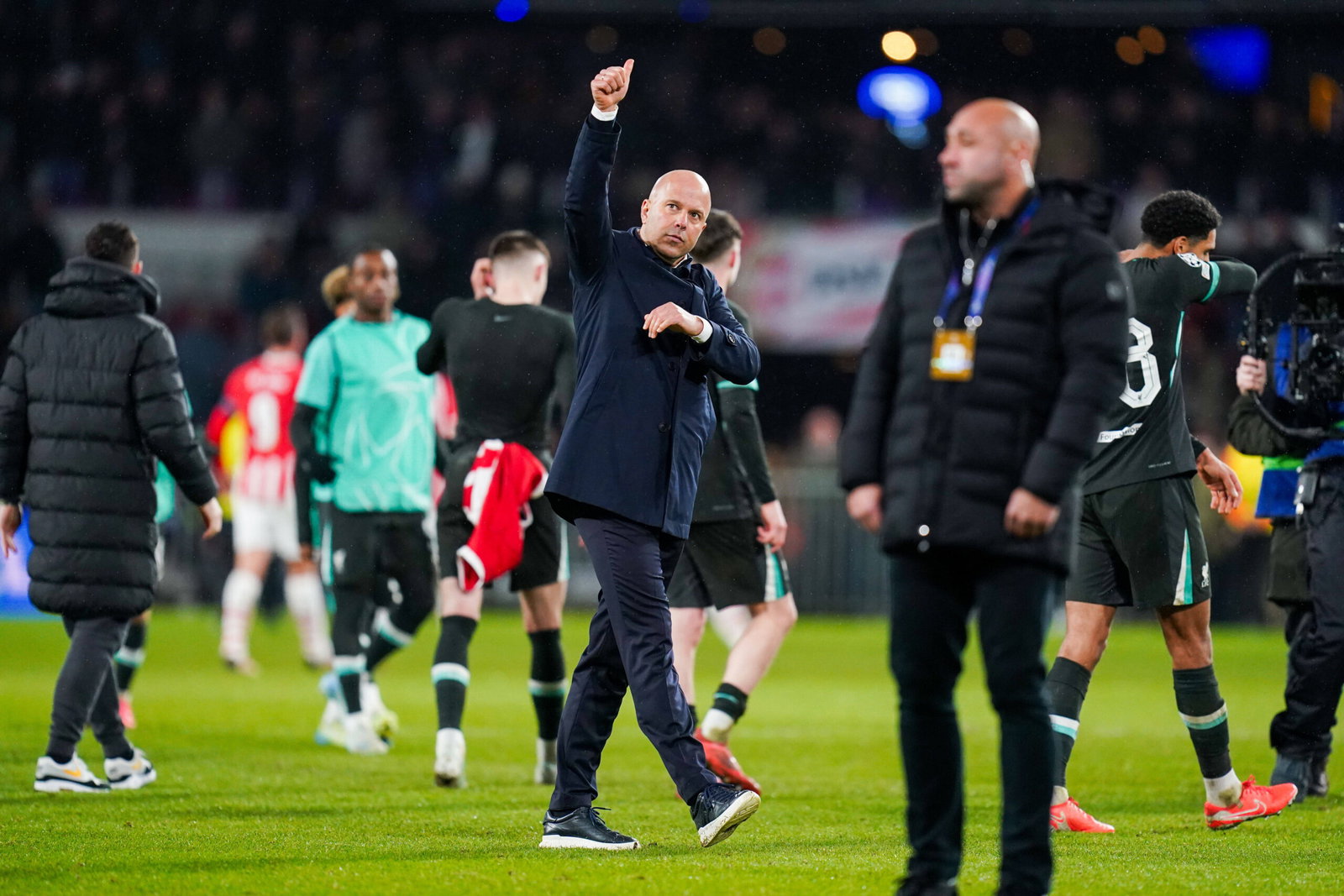 Liverpool boss makes transfer promise to fans